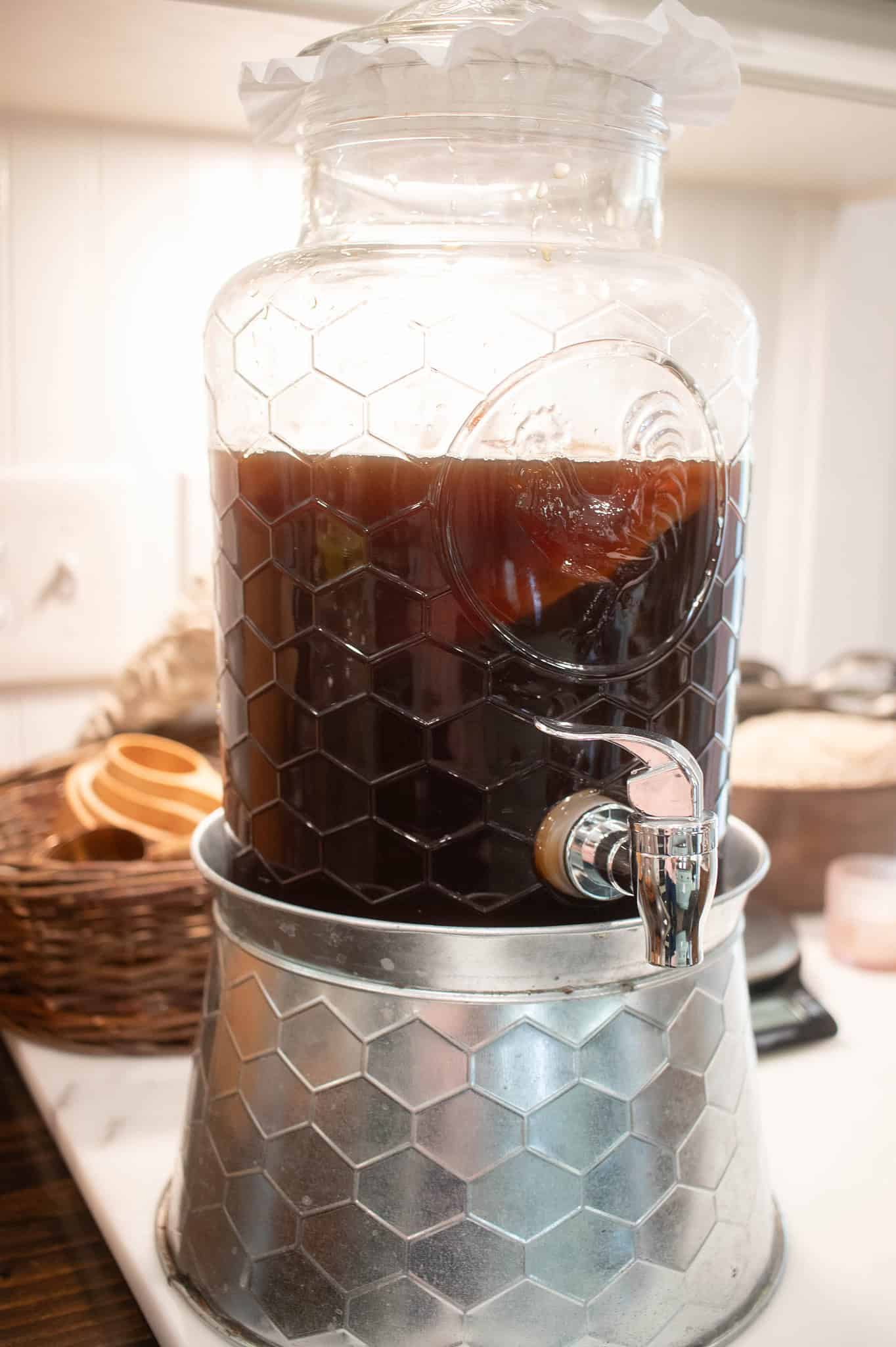 Kombucha Probiotic Tea Recipe - The Modern Day Cottage